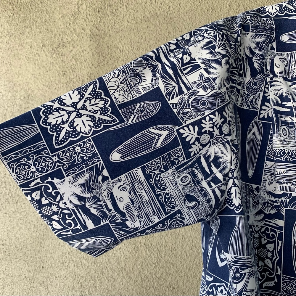 “Royal Creations” Hawaiian Aloha Camp Shirt Size L - Gem